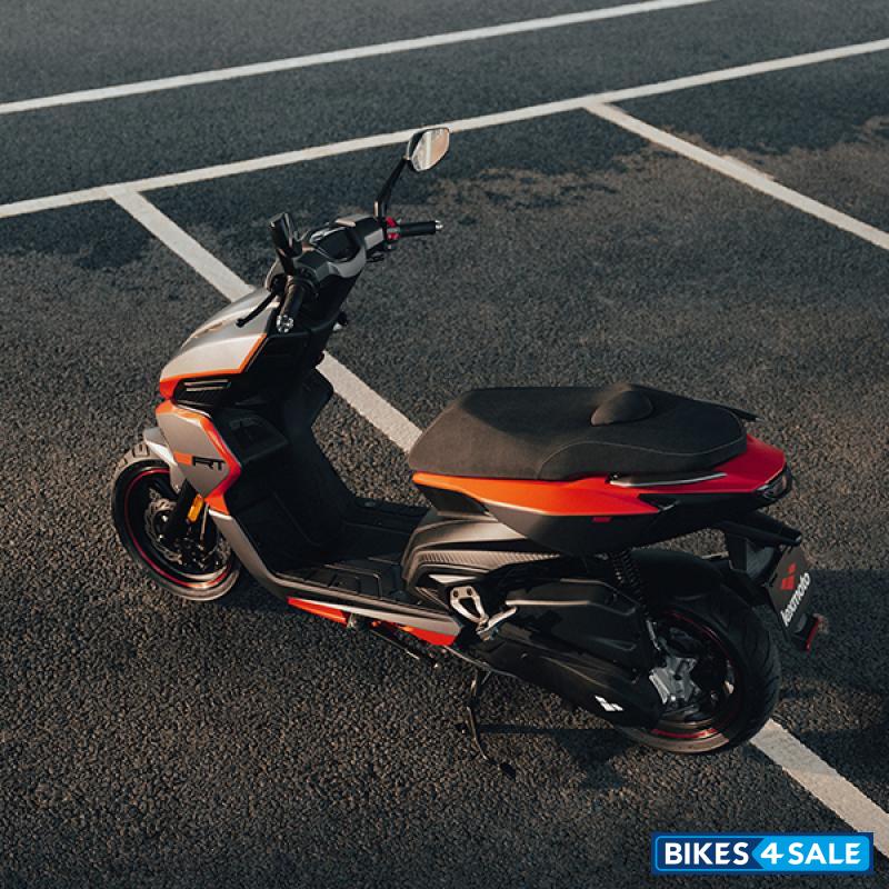 Lexmoto SRT 125 Scooter Price, Specs and Features - Bikes4Sale