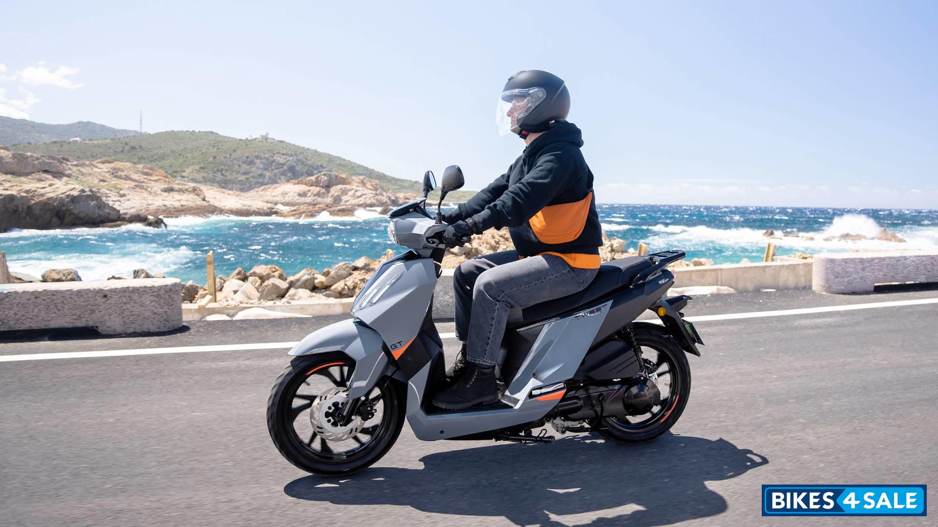 Peugeot Tweet 200 GT Scooter Price, Specs and Features - Bikes4Sale