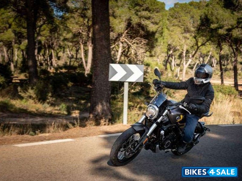 VOGE AC525X Motorcycle Price, Specs and Features - Bikes4Sale